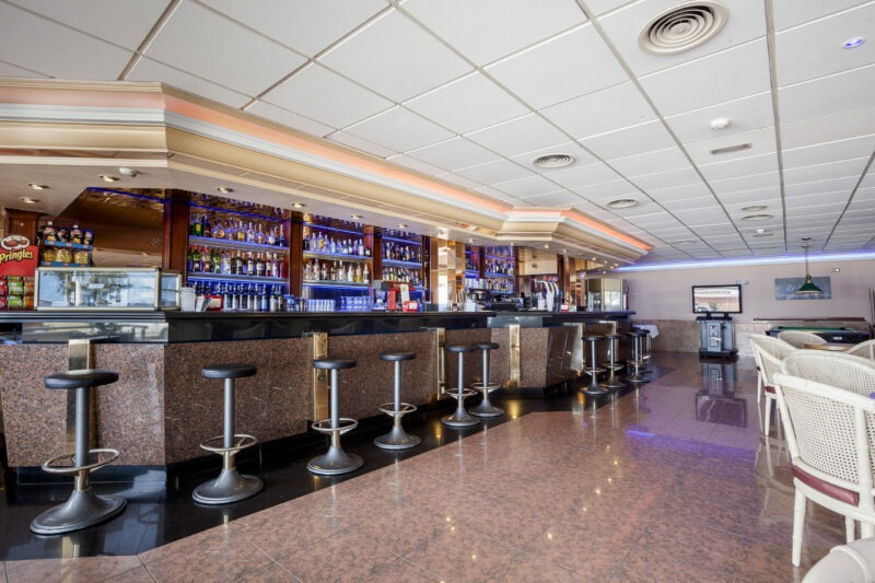 Hotel in Blanes - Beachfront hotel with SPA