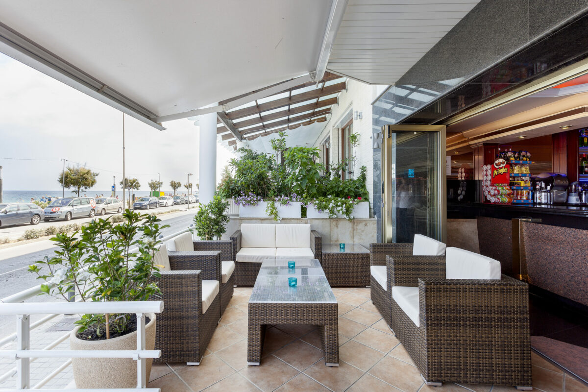 Hotel in Blanes - Beachfront hotel with SPA