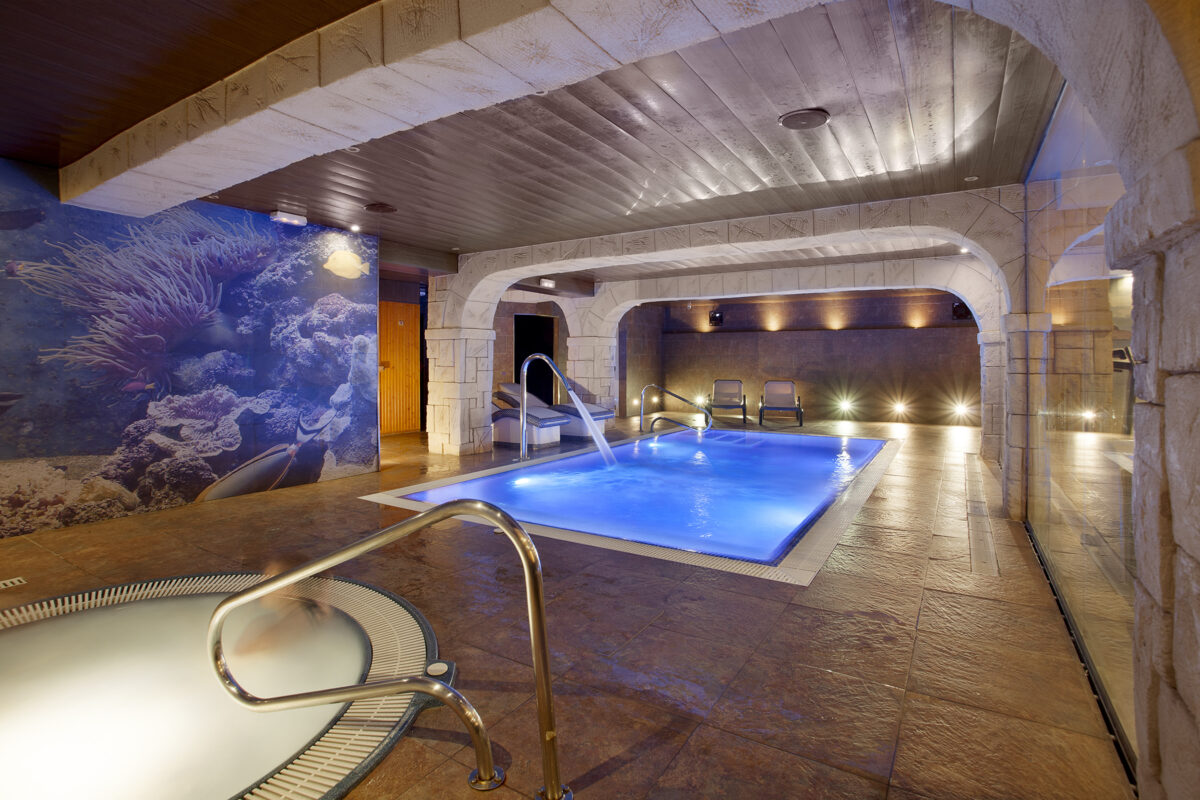 Hotel in Blanes - Beachfront hotel with SPA