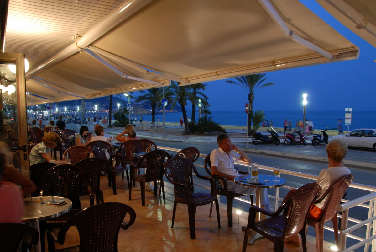 Hotel in Blanes - Beachfront hotel with SPA